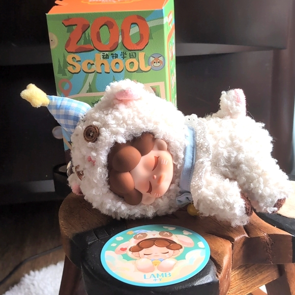 Wendy | Art | Hot New Itemrare Genuine Wendy Zoo School Collectible ...